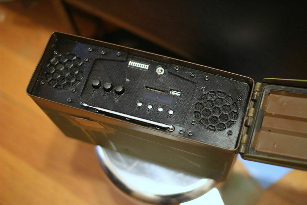 Free 3D file Ammo Tin Stereo Faceplate・3D print design to download・Cults